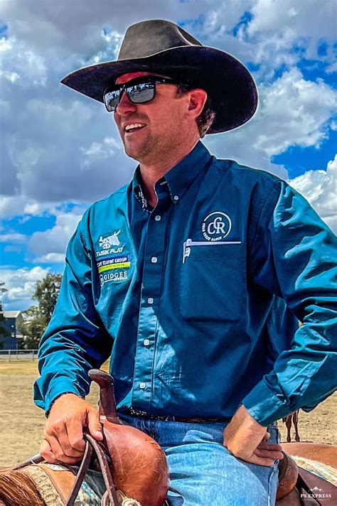 Warwick Screen Gidgee Eyes