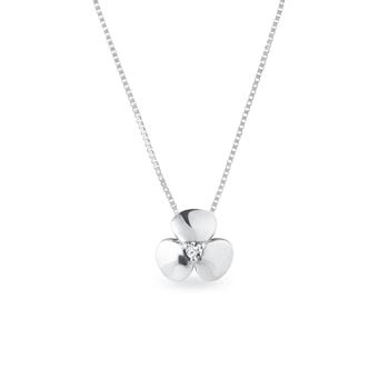 Diamond Shamrock Necklace In White Gold KLENOTA