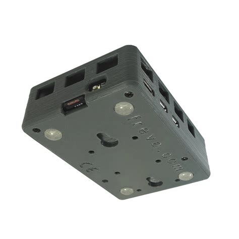 Raspberry Pi 5 Case •