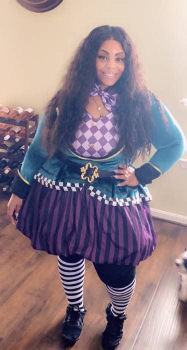 Plus Size Ladies Delightful Mad Hatter Costume