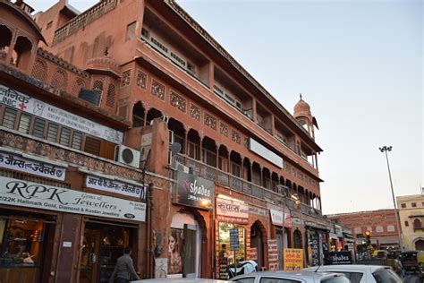 자이푸르 라자 스 탄인도 국가의 수도의 거리에 따라 전형적인 빨간 건물 Mughal Empire에 대한 스톡 사진 및 기타