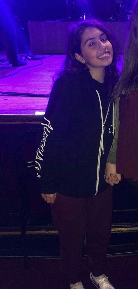 Pin By Fandomgirl On Alessia Cara Alessia Cara Cara Celebrity Crush