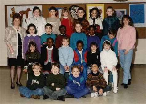 Photo De Classe Ce2 De 1992 Ecole Frédéric Mistral Copains Davant