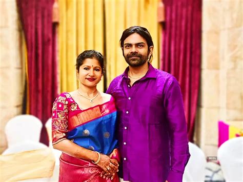 சீரியல் நடிகை ப்ரீத்தாவின் கணவர் ஒரு இயக்குனரா… வைரலாகும் புகைப்படம் Awake India