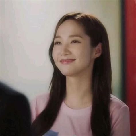 Pin De Heloisa Evaristo Em Doramas [vídeo] Dramas Drama Looks Estilosos