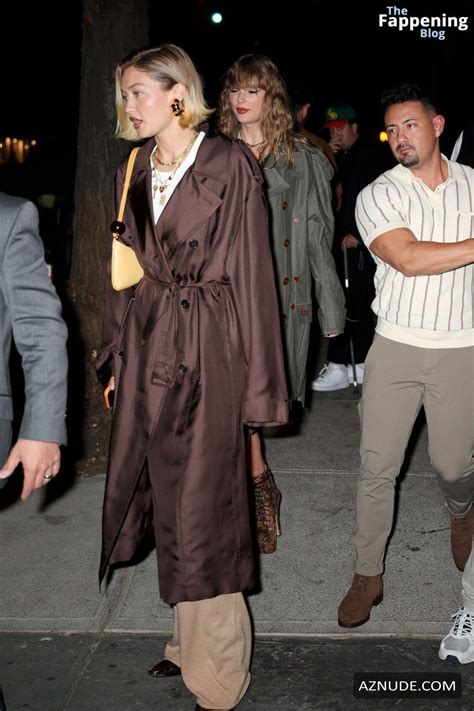 taylor swift sexy spotted flaunting het stunning legs wearing a hot