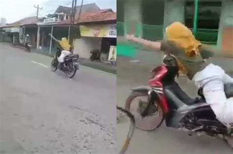 Video Atraksi Emak-emak Naik Motor Honda Revo Bergaya Superman Tanpa ...