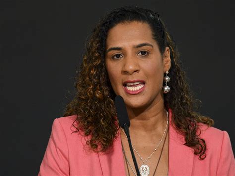 Quero dialogar quem pensa que cotas e genocídio negro são mimimi