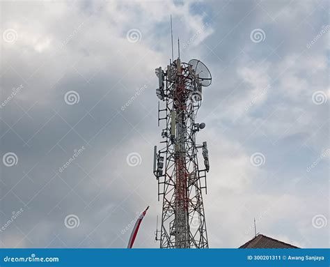 The Bts Tower Reaches High Into The Sky Stock Image Image Of Blue