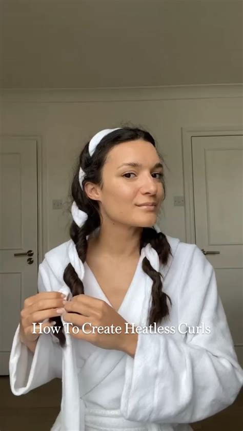 How To Create Heatless Curls Heatless Curls Hair Styles Hair Tutorial