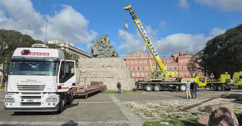 Tras Años De Polémica Removieron La Estatua De Juana Azurduy Que