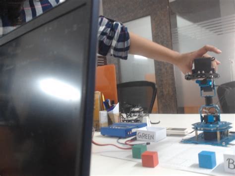 Robot Arm Object Detection Model By Robotkeypoint