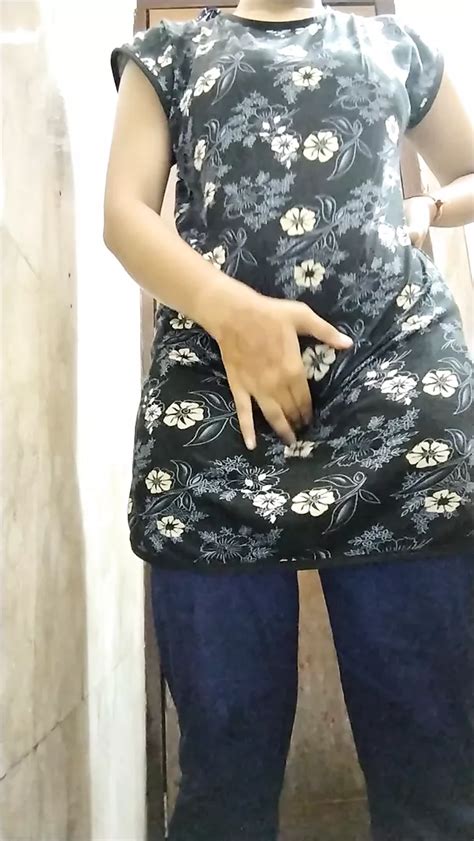 Indian Riya Thakur Bathing After School Time Xhamster