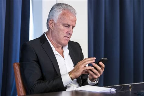 Peter R De Vries Vecht Voor Zijn Leven Meerdere Verdachten