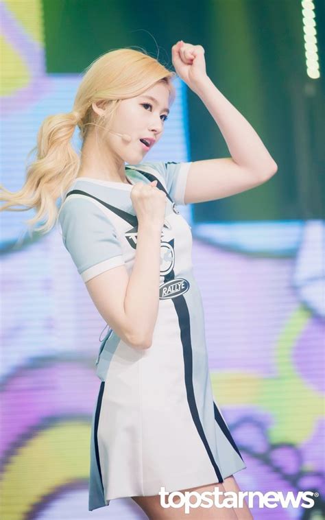 [hd포토] 트와이스 Twice 사나 깜찍하게 샤샤샤~ 네이트 연예