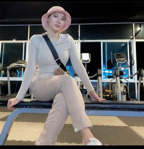 Pin Di C Gadis Berhijab Betina Perkawinan