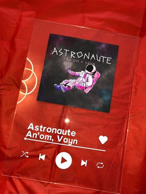 Spotify Plaque Template