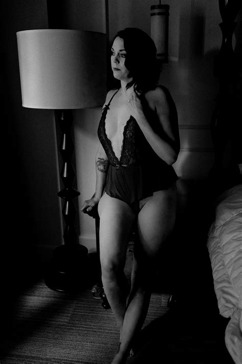 A Classy Boudoir Shoot Tampa Boudoir Photographer