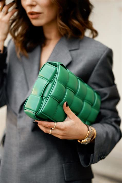 140 Green Bag Outfit Ideas Green Bag Outfit Fashion How To Wear