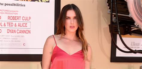 Scout Willis Steps Out In Red Gown To Amfar Gala In La Photos