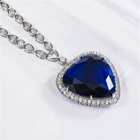 Titanic Heart Of The Ocean Necklace And Pendant 55 Carat Deep Blue