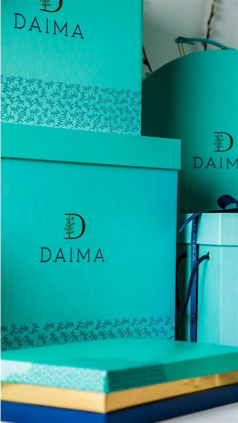 Add A Touch Of Charm To Your Festive Shopping Experience With Daima