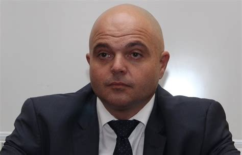 Сред атентата срещу Гешев се оказа че всички разбираме от взривове