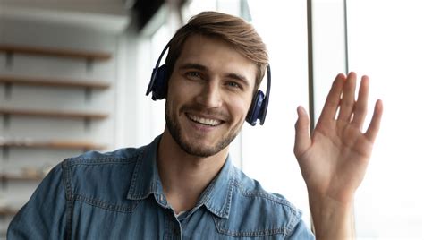 Как подключить беспроводные наушники к телефону – Android и iPhone ...