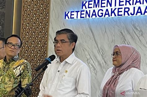 Pemerintah Awasi Pembayaran Tunjangan Karyawan Sritex Yang Dirumahkan