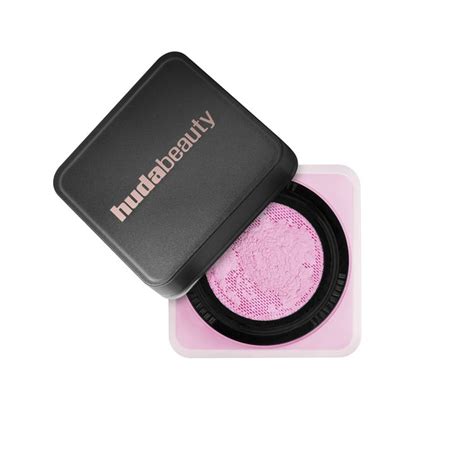 We Tried Huda Beautys Electric Lavender Setting Powder