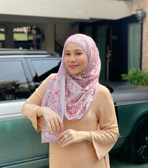 Farah Nabilah Warisi Kejelitaan Ibu Datin Haslina Ismail Anggun Usia