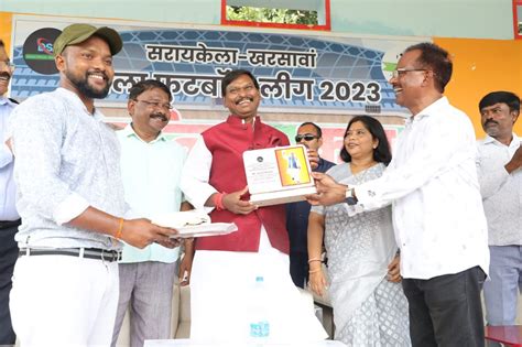 Arjun Munda सरायकेला खरसावां जिला फुटबॉल लीग अर्जुना कप