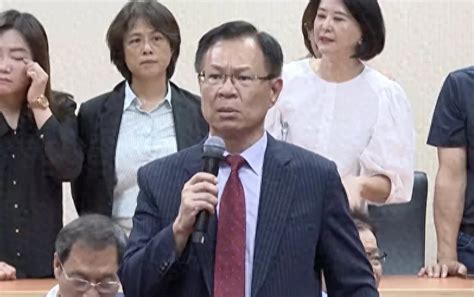 民进党紧张了张启楷曝基层民怨很深怪不得高雄民调会翻转