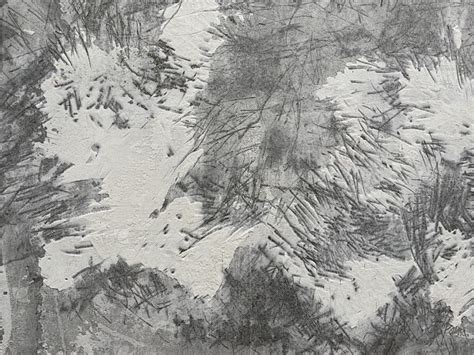 混凝土墙的肌理。灰白色油灰的破旧石墙。近距离