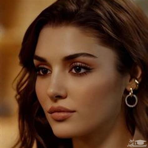 جذابیت هانده ارچل با استایل شیک مشکی