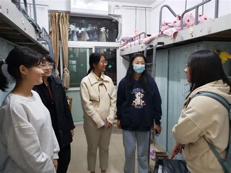 数学学院开展党风引领“21”学生党员对接新生寝室活动 合肥工业大学新闻网