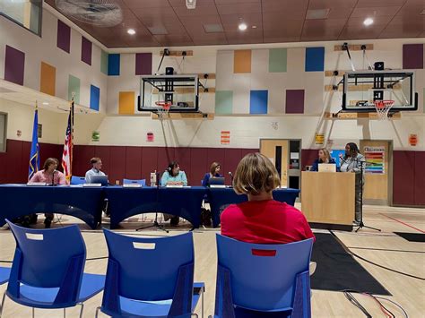 New Haven Superintendent Negrón Leads First Board Of Education Meeting