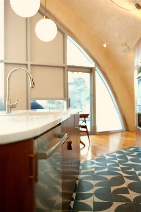 Daam Revamps Dome Shaped Shell House In Rural New York