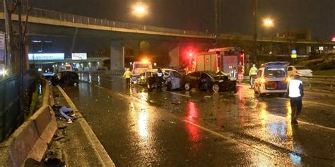 İstanbul da zincirleme trafik kazası