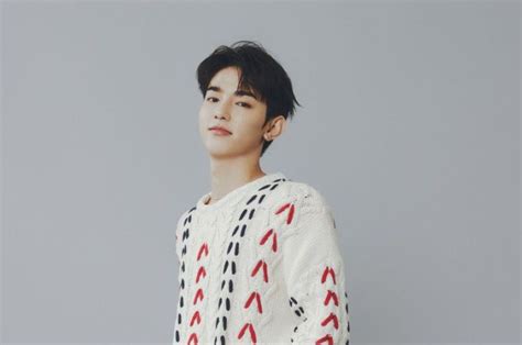 Terus Curi Perhatian 5 Hal Yang Buat Zhang Hao Dari Zerobaseone