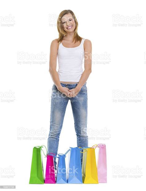 전체 길이 웃는 여자아이 입석 인물 중 수하물을 장보기를 가득 찬에 대한 스톡 사진 및 기타 이미지 가득 찬 가방 금발 머리 Istock