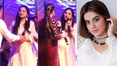Bhojpuri Singer Priyanka Singh Misbehaved On Live Show She Cryied Badly