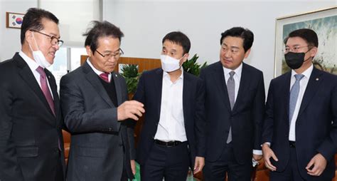속보전북특별자치도 특별법 행안위 법안 1소위 통과