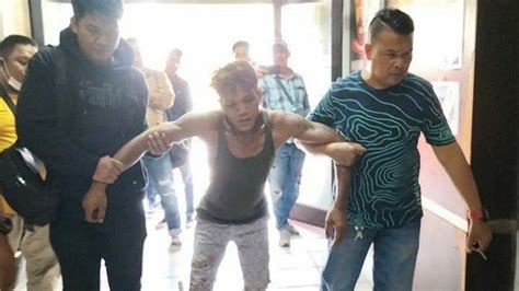 Kepergok Mencuri Di Rumah Kerabat Pria Di Palembang Aniaya Korban Ini