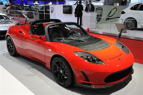 Tesla Roadster фото