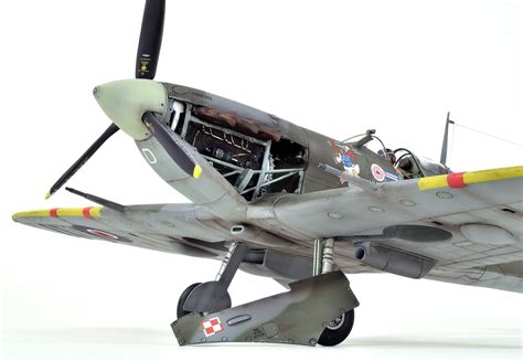 Spitfire Mk Vb S L Jan Zumbach AeroScale
