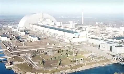 Russia Sparks Chernobyl Fears As Ukraine Techs Forced To Work World News Express Co Uk