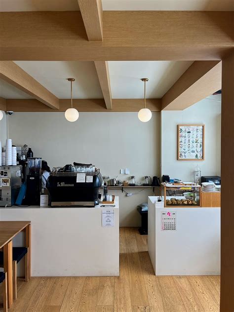 홍제천 바로 앞에 위치해 있는 조용한 감성 커피맛집카페 연희동 카페 롱앤쇼트 Longandshort 네이버 블로그