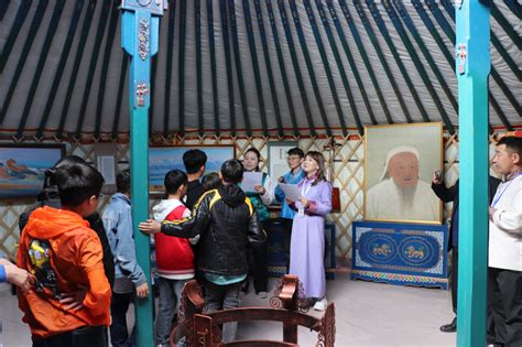 Монгол гэр үзэсгэлэн энэ сарын 12 ны өдрийг дуустал Сүхбаатарын талбайд үргэлжилнэ