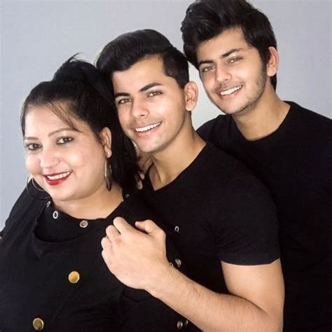 Siddharth Nigam Actor Height Weight Age Affairs Biography And More